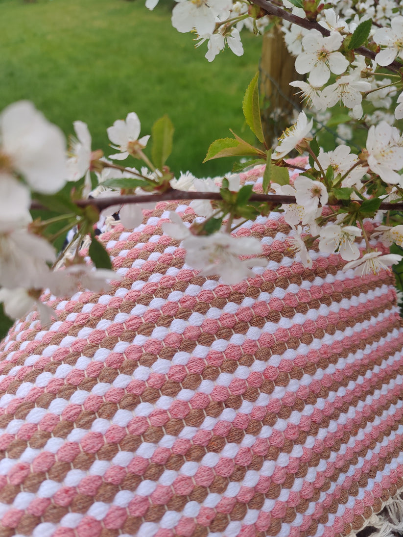 TURKU FINNISH RAG CARPET BEIGE-ROSA-WHITE – kotimainenmatto